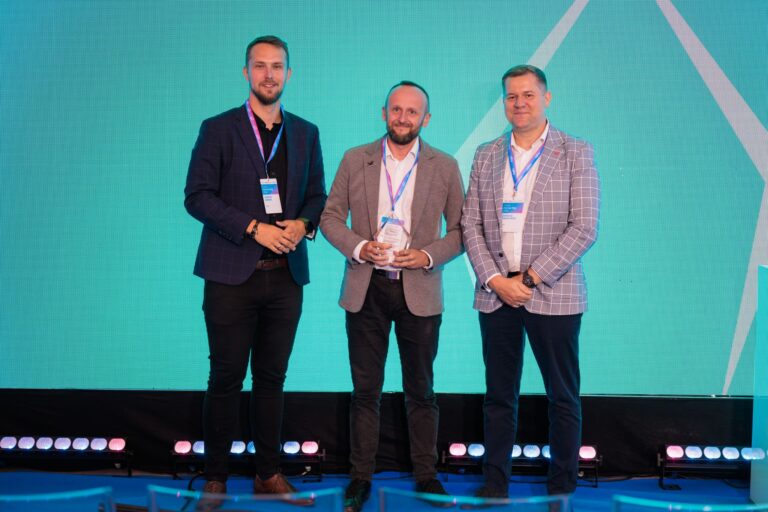 Centrum prasowe: INFOVER z nagrodą za „Największy Obrót” na Fujitsu ...